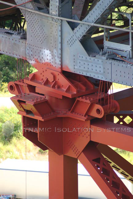 Dynamic Isolation Systems - Retrofitted Bridges Photo Gallery